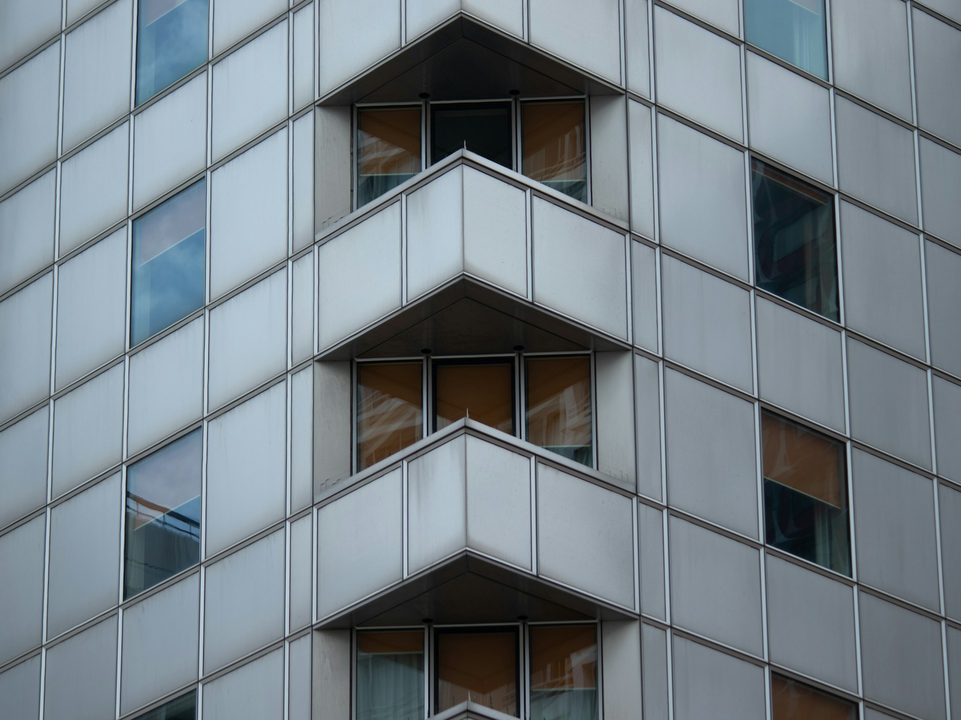 Choosing the Right Lead-Lined Windows | Liberty Shielding